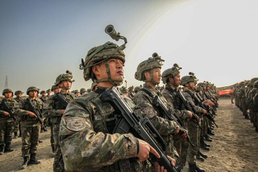 Chinese airborne corps hold photography contest