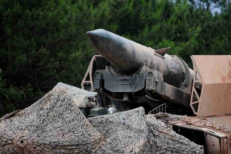 DF-15 ballistic missiles erected with muddy water