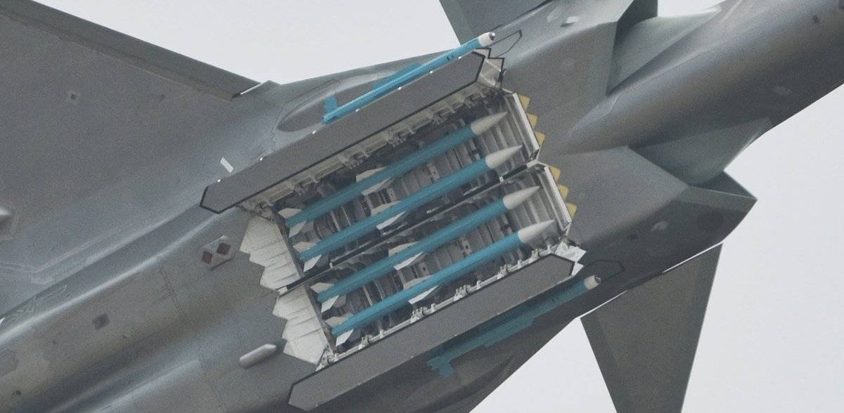 J-10C carries PL-10, PL-12 and PL-15 missiles for combat